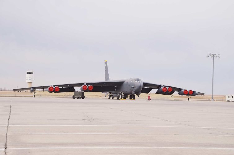 Minot Air Force Base B-52 bombers fight ISIS in Middle East | News ...